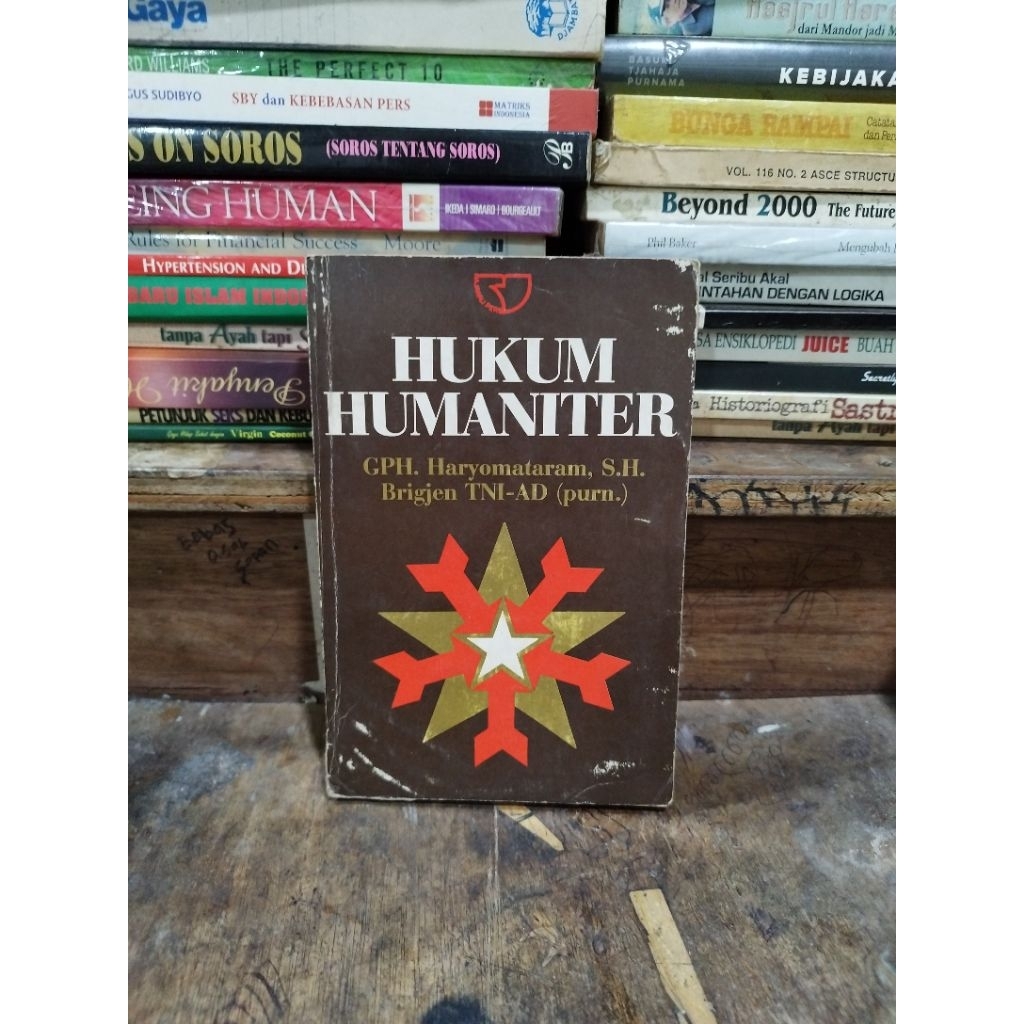 Jual Hukum Humaniter - GPH. Haryomataram, S.H. Brigjen TNI-AD (purn ...