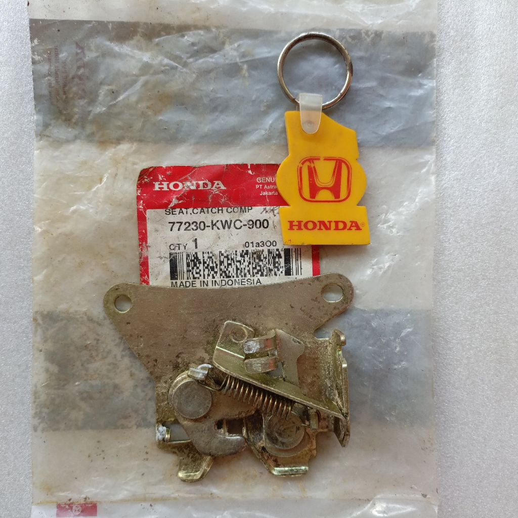 Jual SEAT CATCH COMP ENGSEL LAWAN JOK HONDA CS1 ORIGINAL | Shopee Indonesia