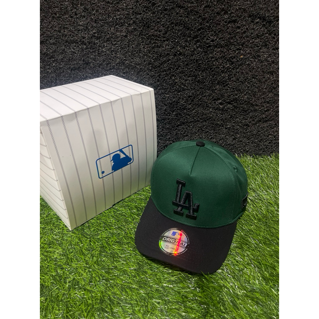 Jual Logo LA Hitam Bahan Hijau Botol Visor Hitam Topi Premium Pria ...