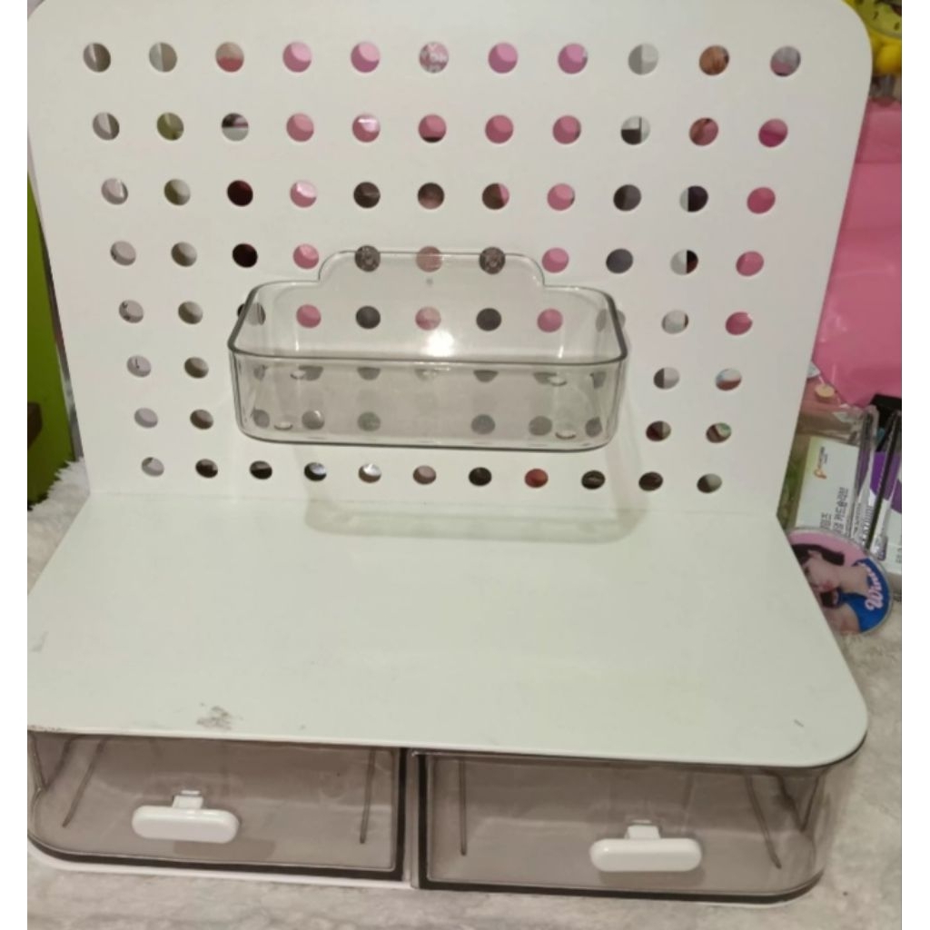 Jual mini pegboard kpop preloved (read desk) | Shopee Indonesia