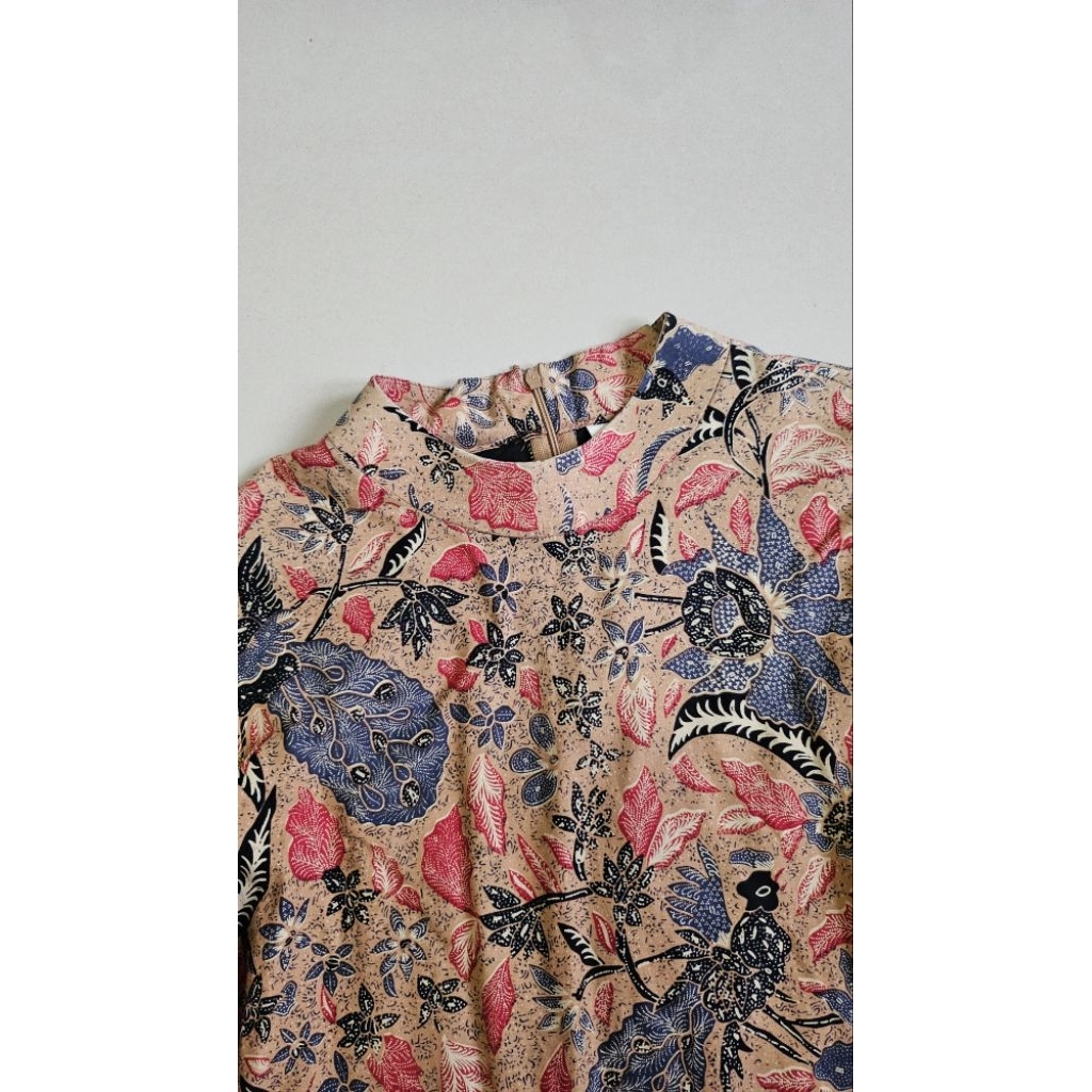 Jual Preloved NONA RARA-Okta 3N T2062,Baju kerja blouse batik wanita ...