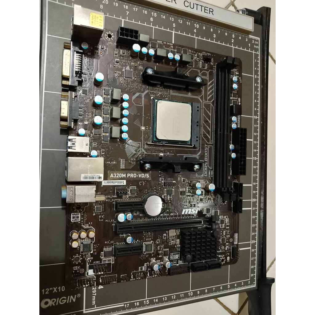 Jual Mobo am4 Msi A320m Pro + ryzen 5 1600 normal | Shopee Indonesia