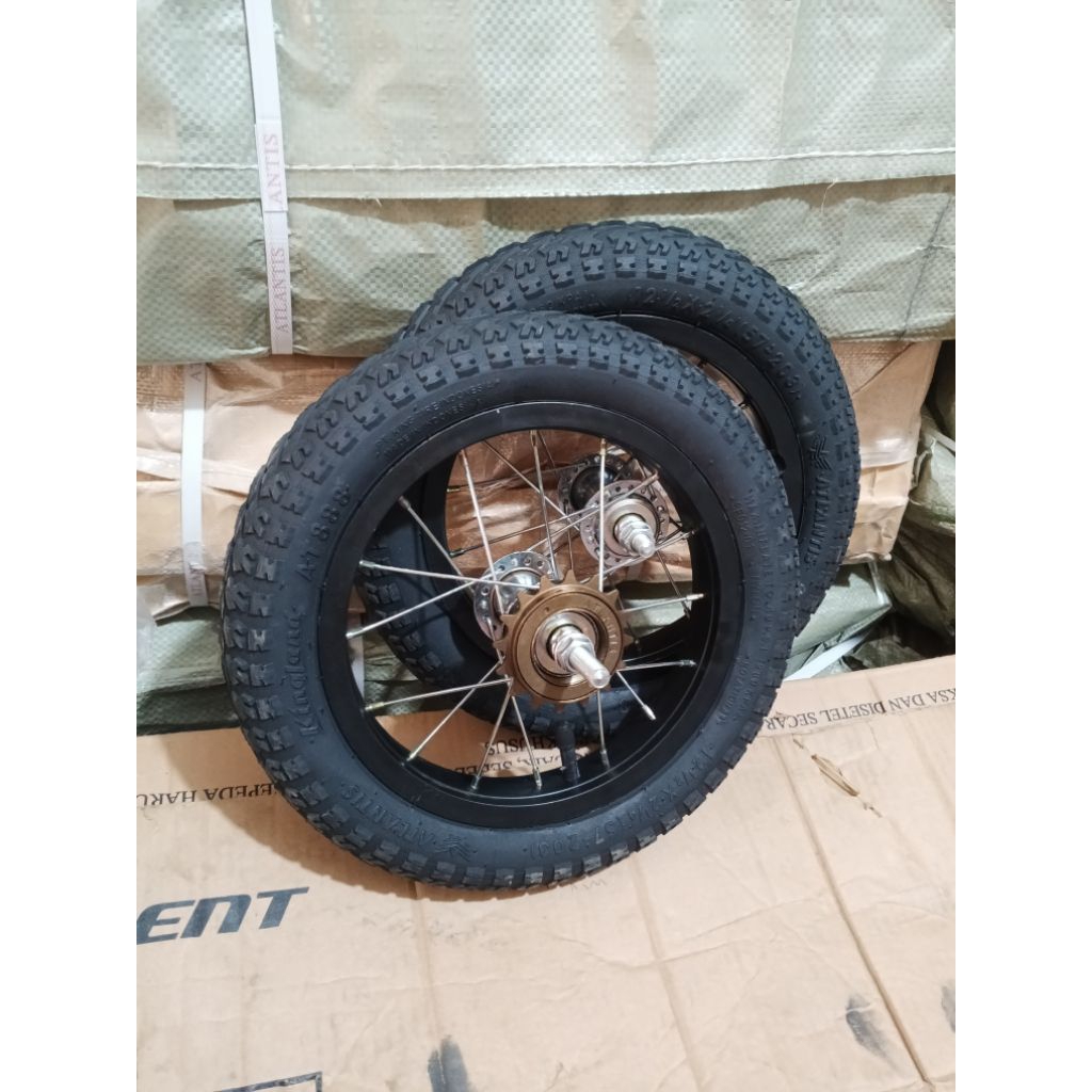 Jual velg velek sepeda ukuran 12 depan belakang lengkap dengan ban dan ...