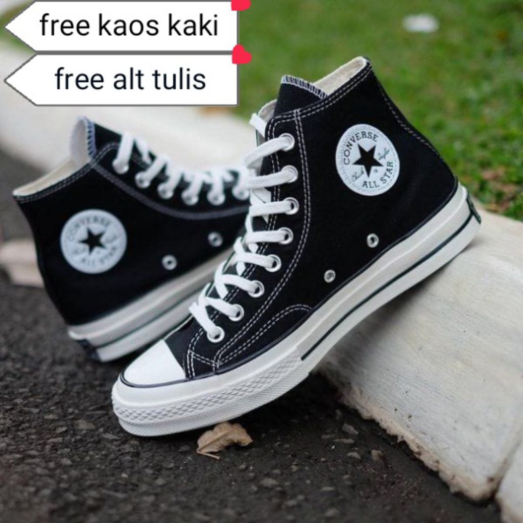 Jual Sepatu sekolah hitam putih tinggi dan pendek/sepatu sekolah hitam ...