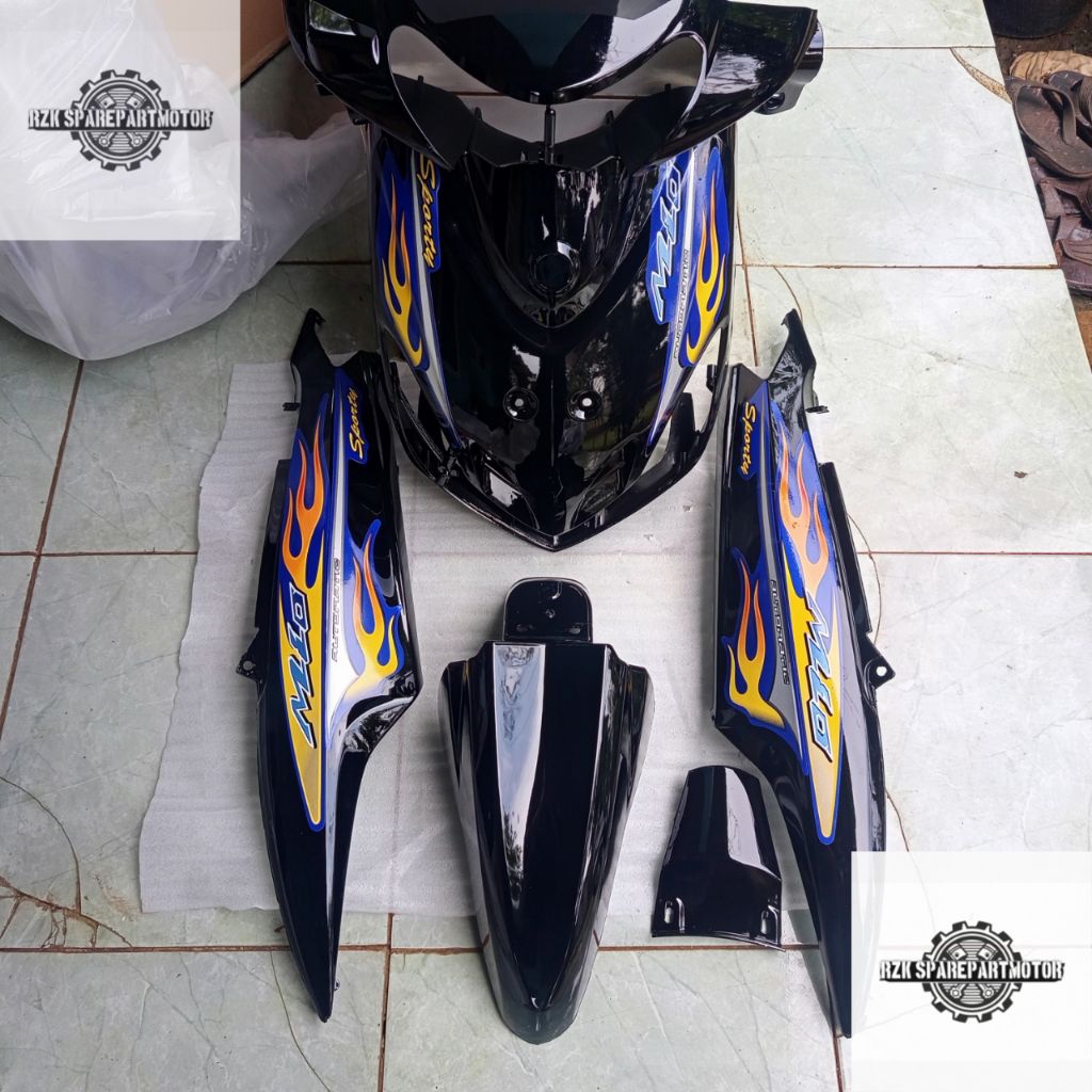 Jual Full body halus yamaha mio smile hitam plus striping api biru 2008 ...