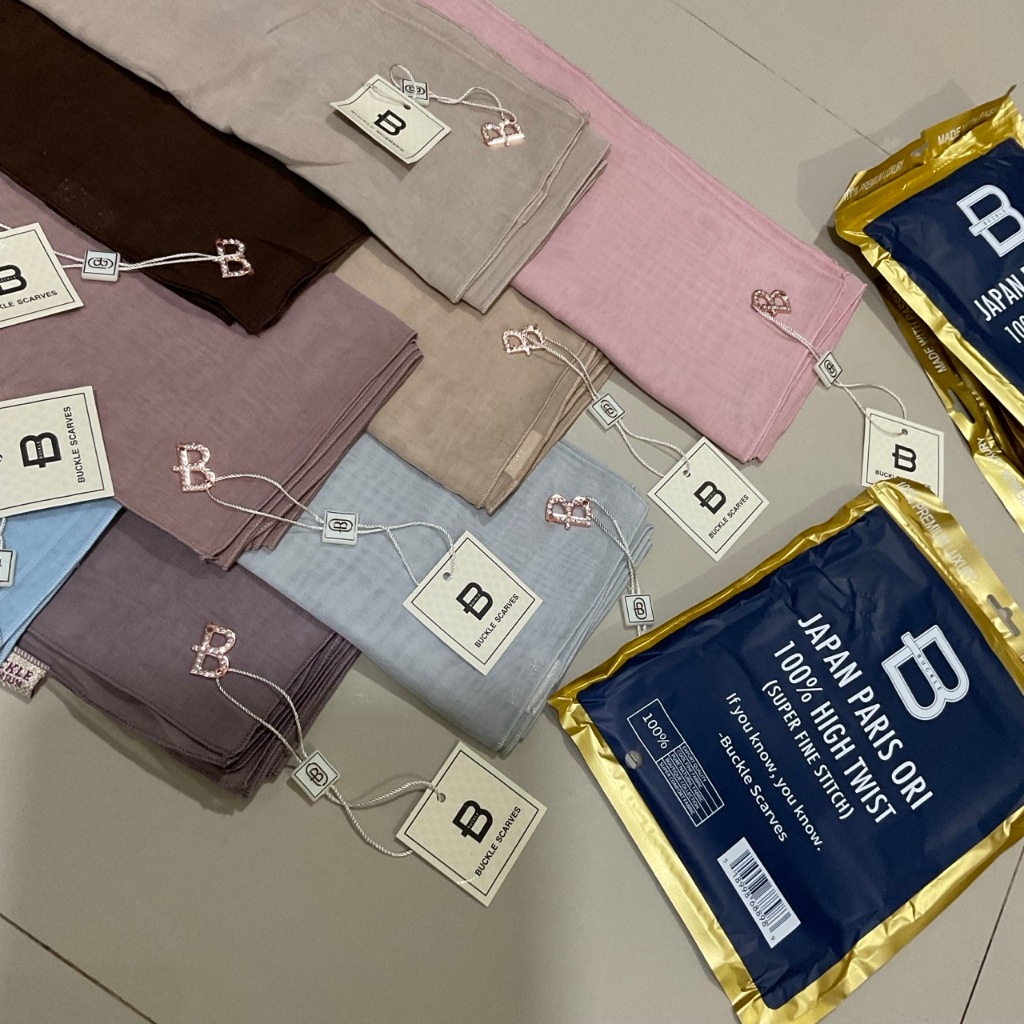 Jual KERUDUNG SEGI EMPAT PARIS POUCH HIJAB SEGIEMPAT BUCKLE SCARVES ...