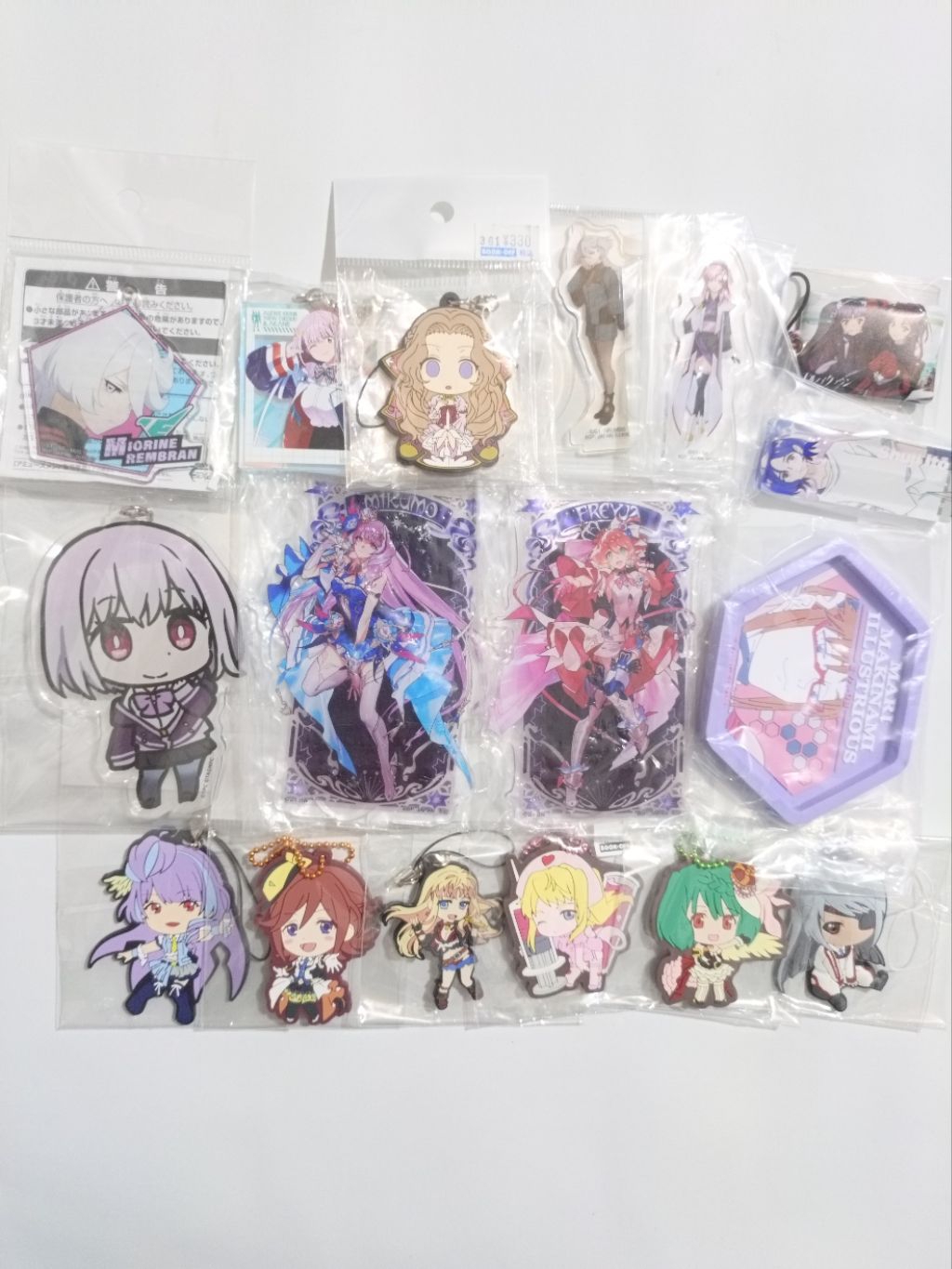 Jual (Update) Official Macross series Gundam Gridman Code geass ...