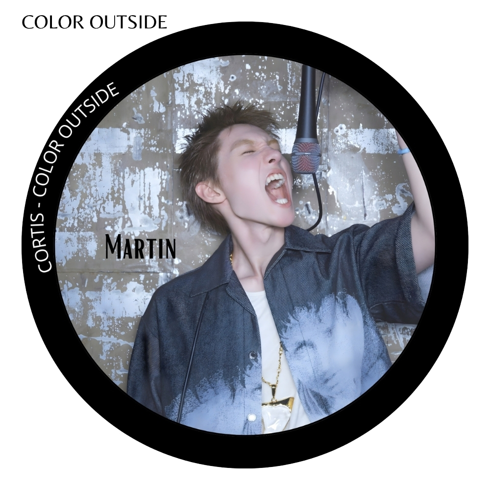Jual GANCI CORTIS PIN COLOR OUTSIDE THE LINE 58 MM KEYCHAIN GANTUNGAN ...