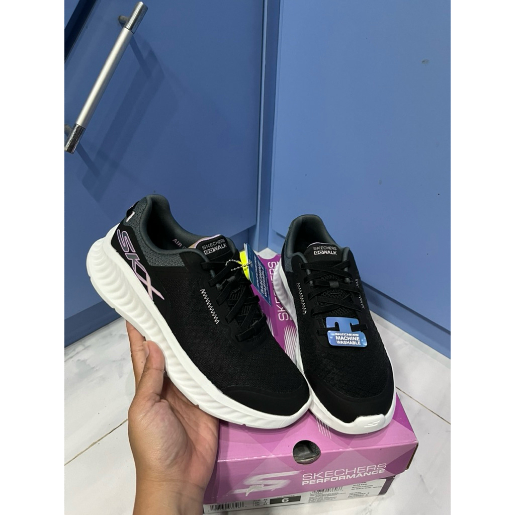 Jual Sepatu Skechers Women Go Walk Now hitam ukuran 36 dan 40 sale 70% ...
