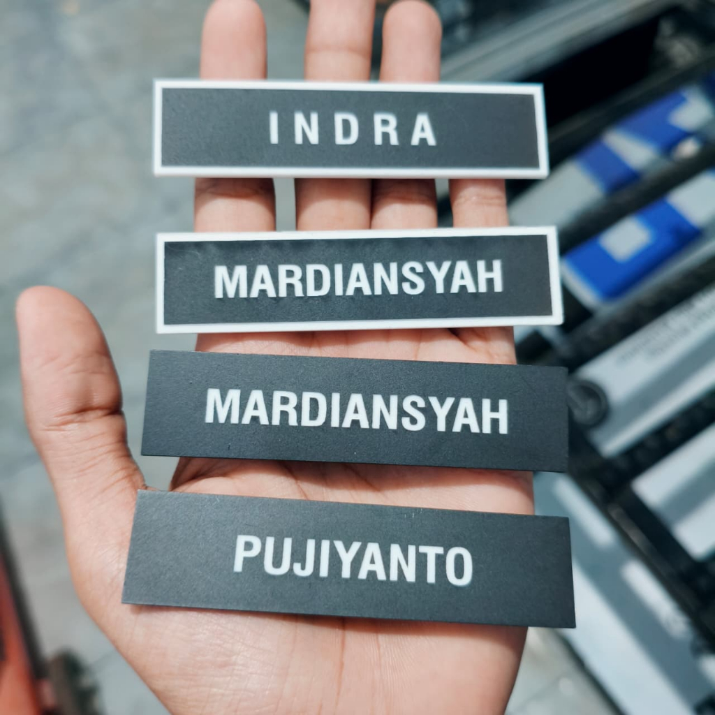 Jual SEHARI JADI!!! NAME TAG GRAFIR LASER | PAPAN NAMA AKRILIK DOFF ...