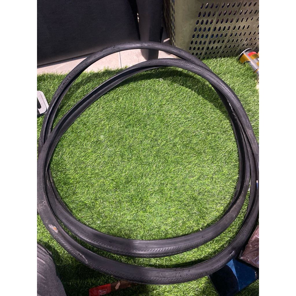 Jual Ban Luar Sepeda Ukuran 700 x 23c Swallow Deli Tire Hitam S-195 ...