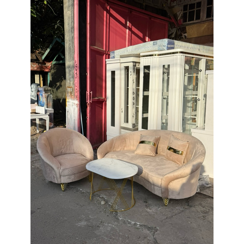 Jual Promo Sofa Claudia dengan bahan foxy yg super premium dan model yg ...
