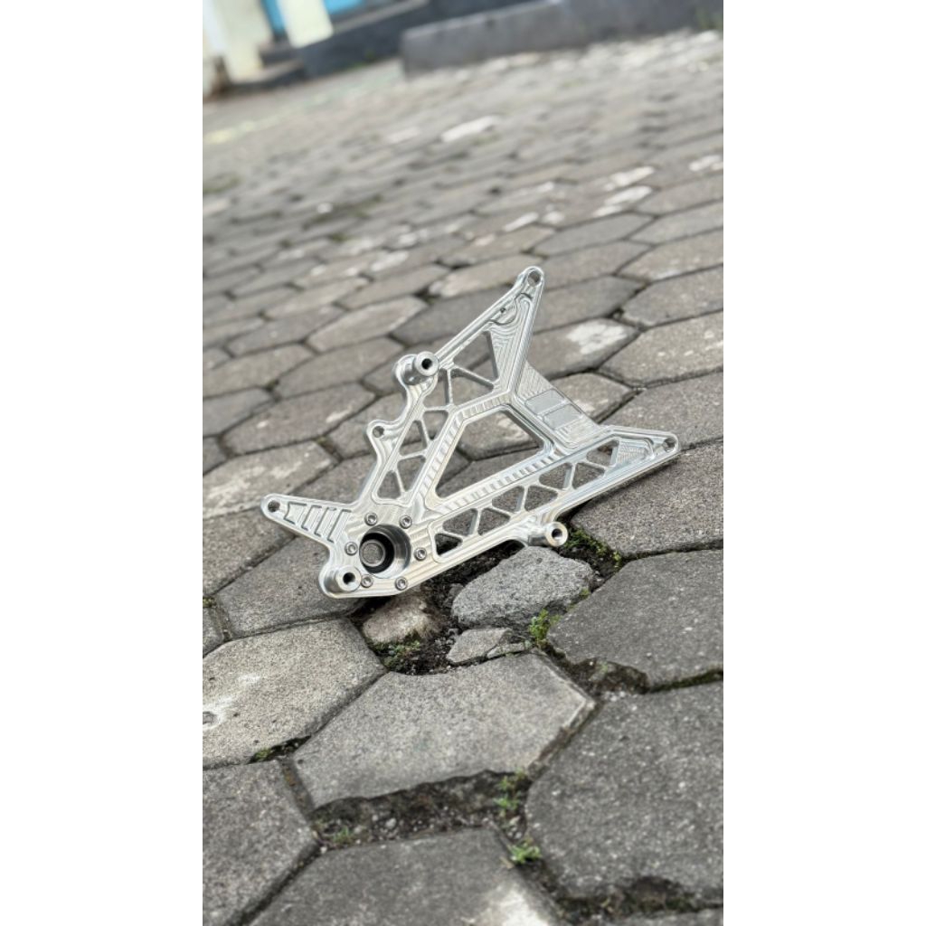 Jual Swing Arm Vario 160 ABS CNC Alumunium Billet T6 - NBR Matic ...
