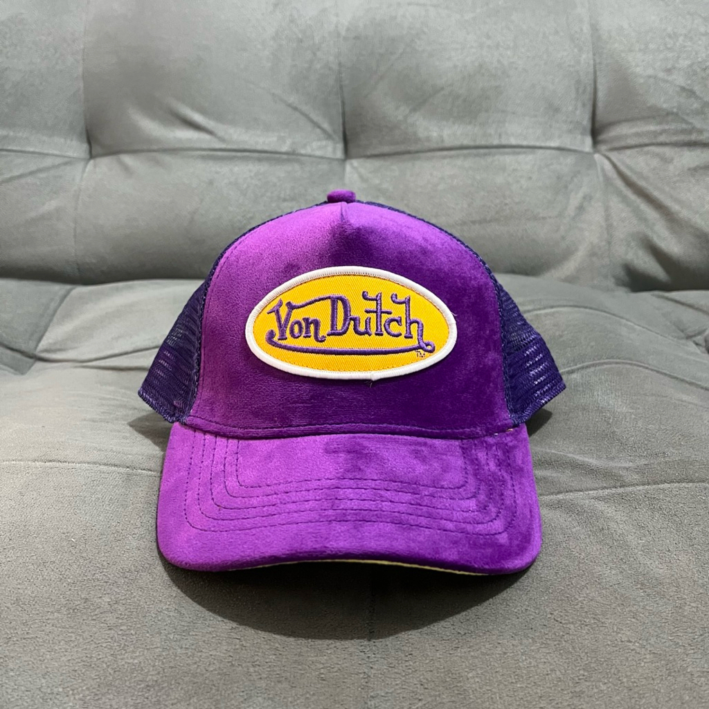 Jual Von Dutch Velvet Trucker Cap | Shopee Indonesia