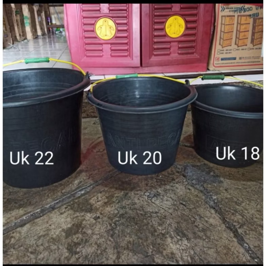 Jual Ember Hitam/Ember Cor Hitam Gagang Kawat | Shopee Indonesia