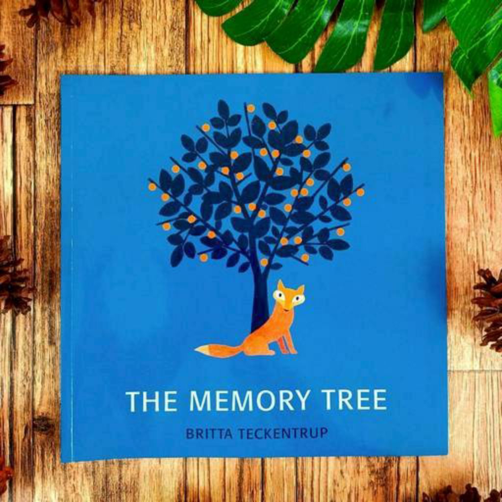 Jual Hachette THE MEMORY TREE by Britta Teckentrup story Book | Shopee ...