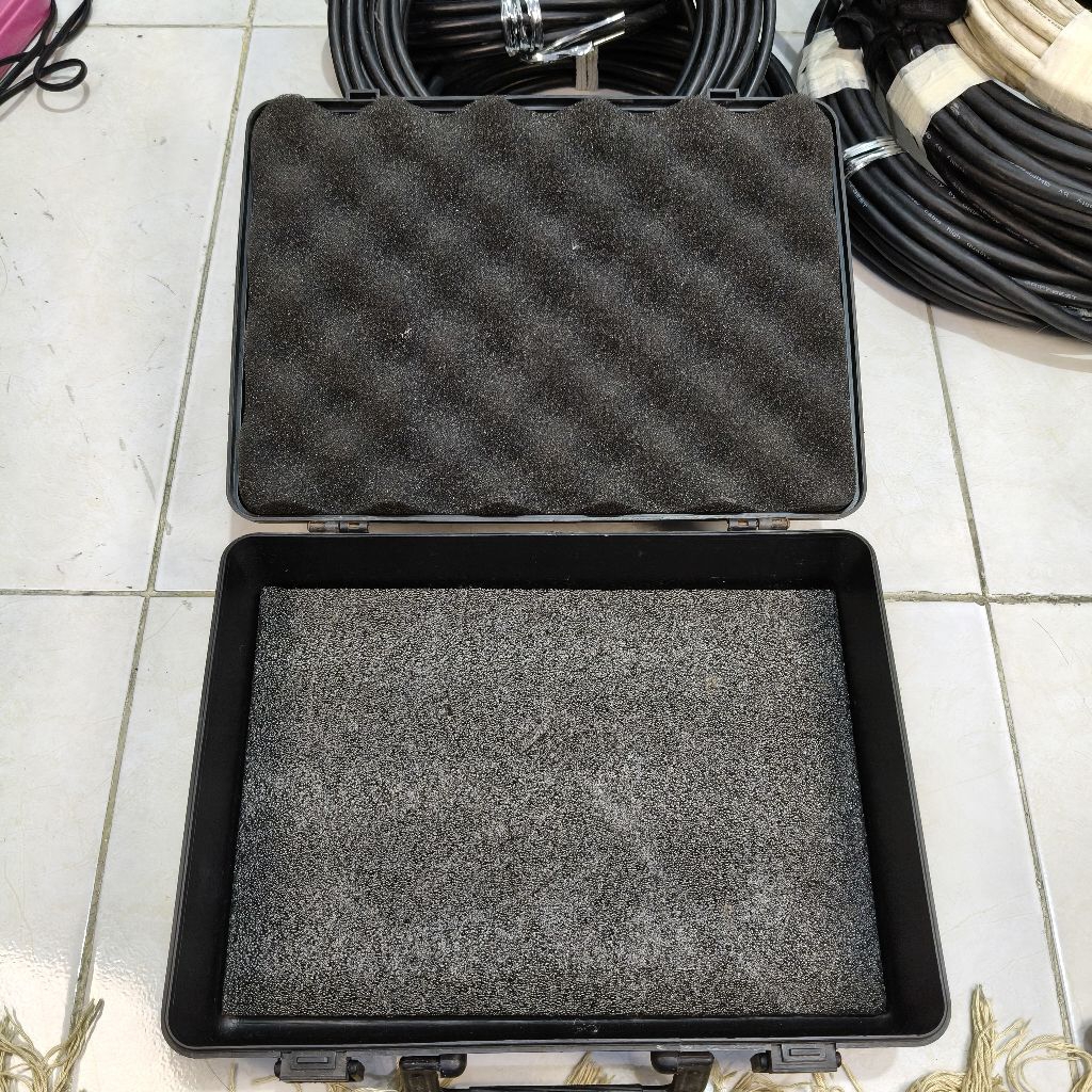 Jual box hardcase casing lab case mic vokal mik power sound audio high quality behringer ...