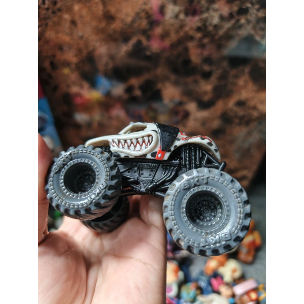 Jual mobil monster jam mutt by sml | Shopee Indonesia