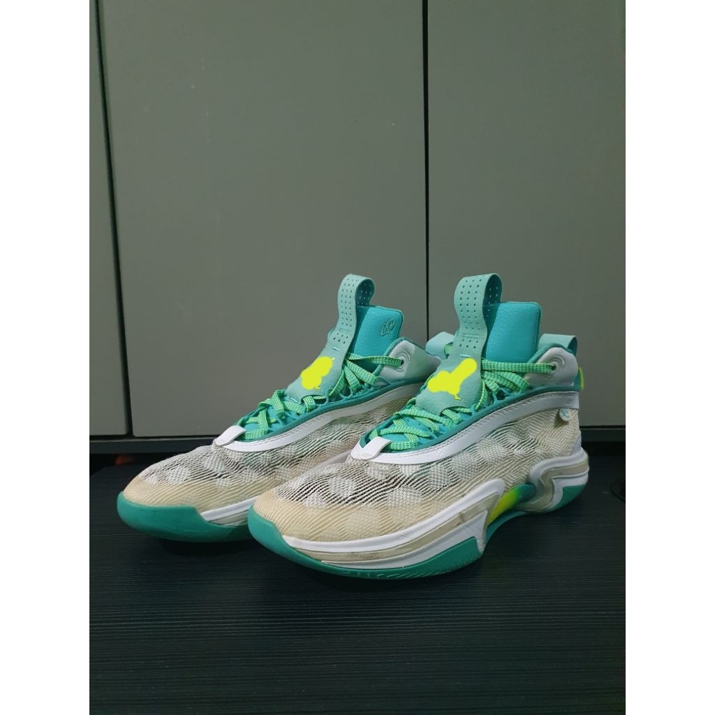 Jual Sepatu Basket Second (Size 43) | Shopee Indonesia