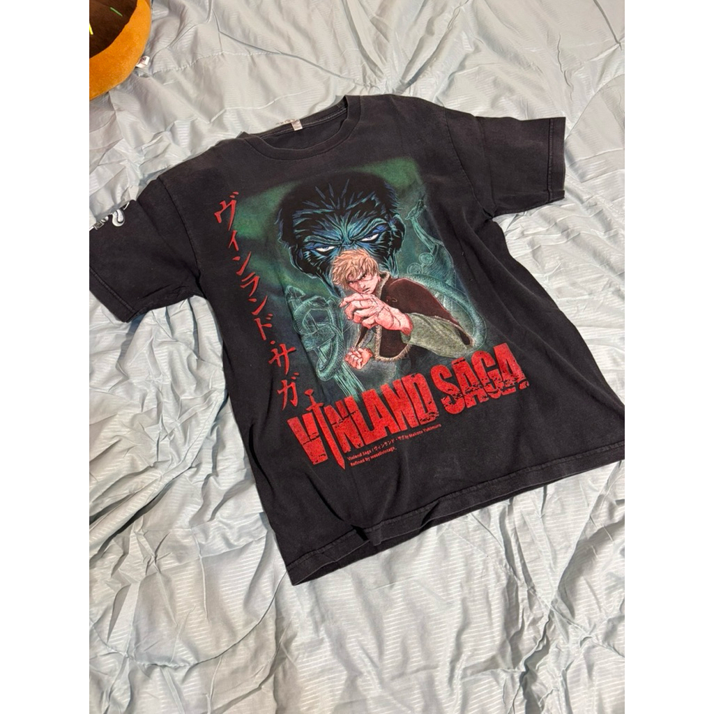 Jual KAOS BOOTLEG VINLAND SAGA HITAM VINTAGE M | Shopee Indonesia
