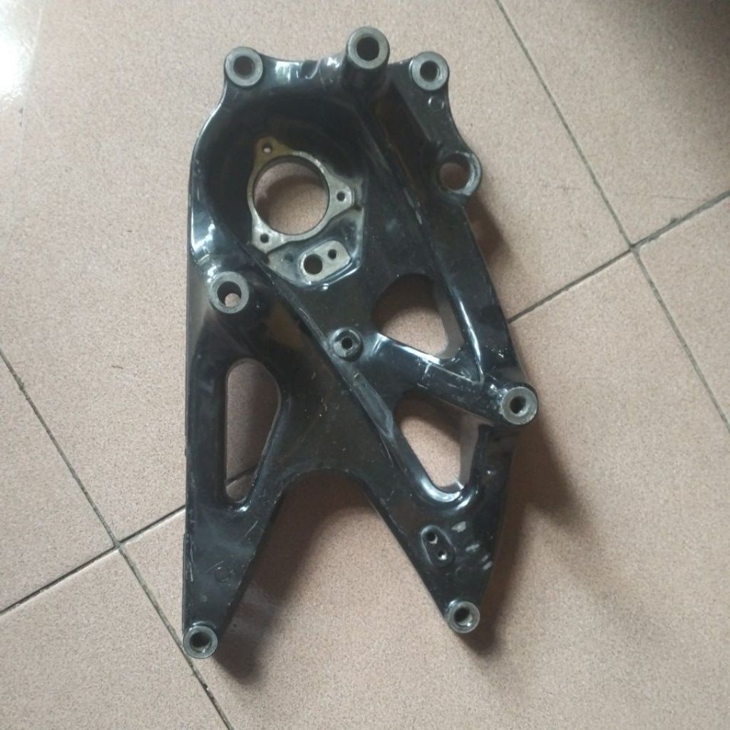 Jual SWING ARM YAMAHA NMAX 2DP ORIGINAL SECOND | Shopee Indonesia