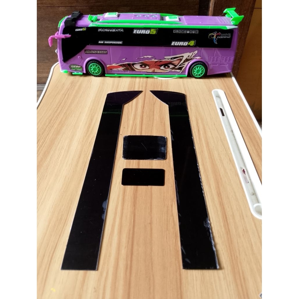 Jual Mika kaca samping miniatur bus plastik Rkc | Shopee Indonesia