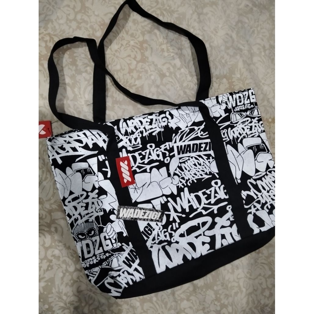 Jual totebag wadezig | Shopee Indonesia