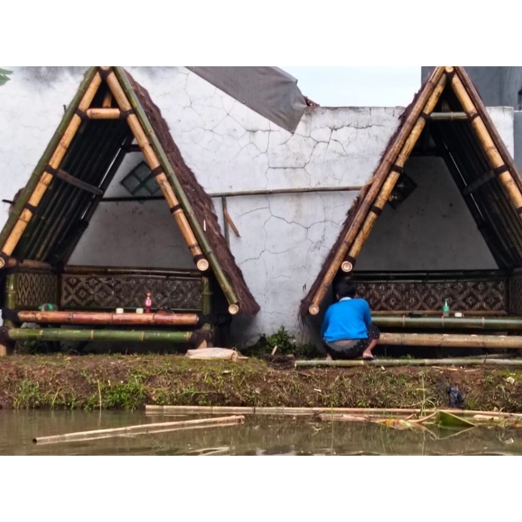 Jual saung bambu gazebo siap huni ukuran 3x3 atap injuk | Shopee Indonesia