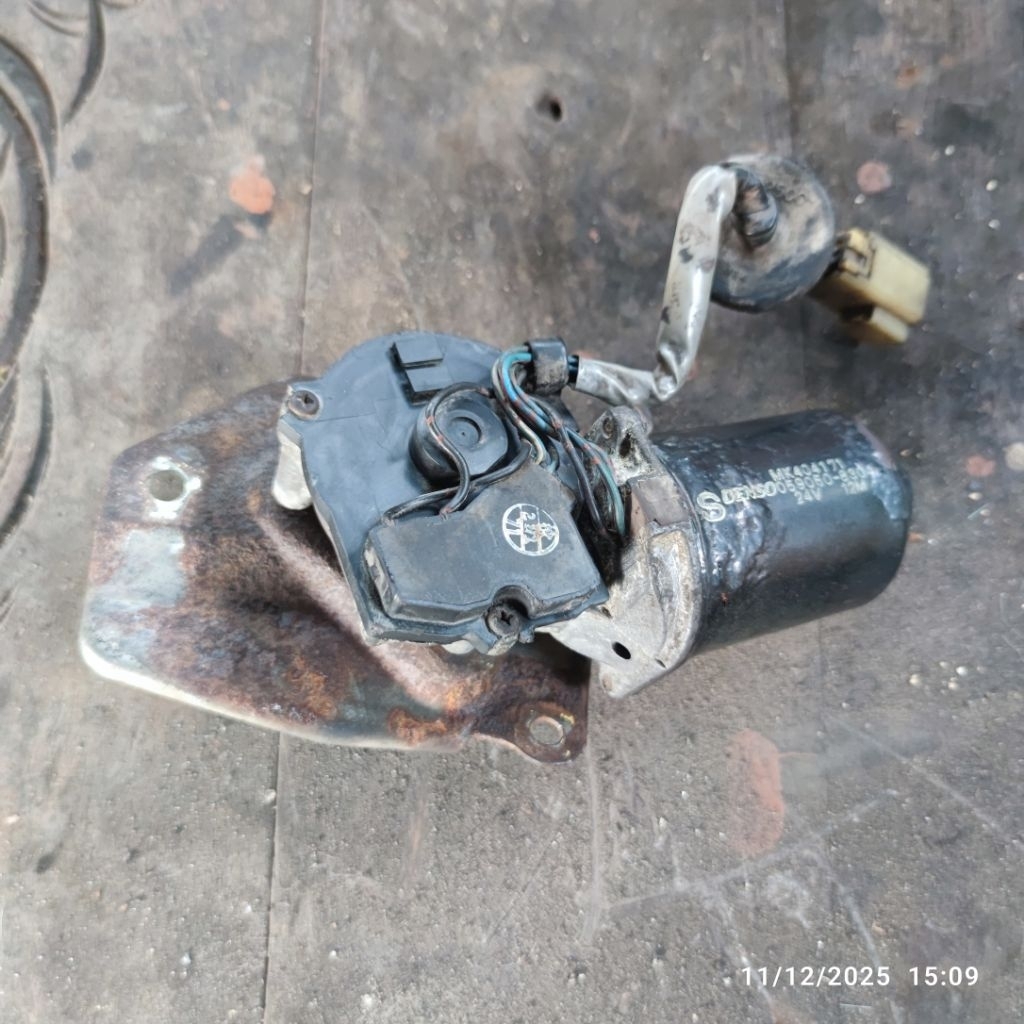 Jual dinamo wiper canter ps125 ps110 ASLI ORIGINAL motor wiper canter ...