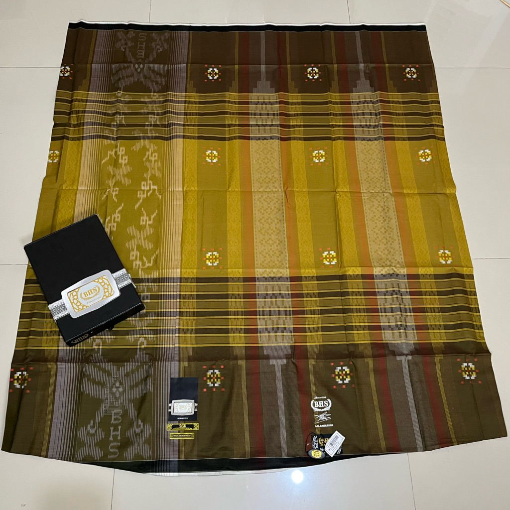 Jual SARUNG BHS EXELLENT GOLD SILVER DAN STANGGI BER TANDA TANGAN ...