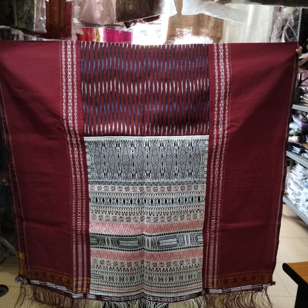 Jual Ulos pucca / ragi hidup merah list hitam | Shopee Indonesia