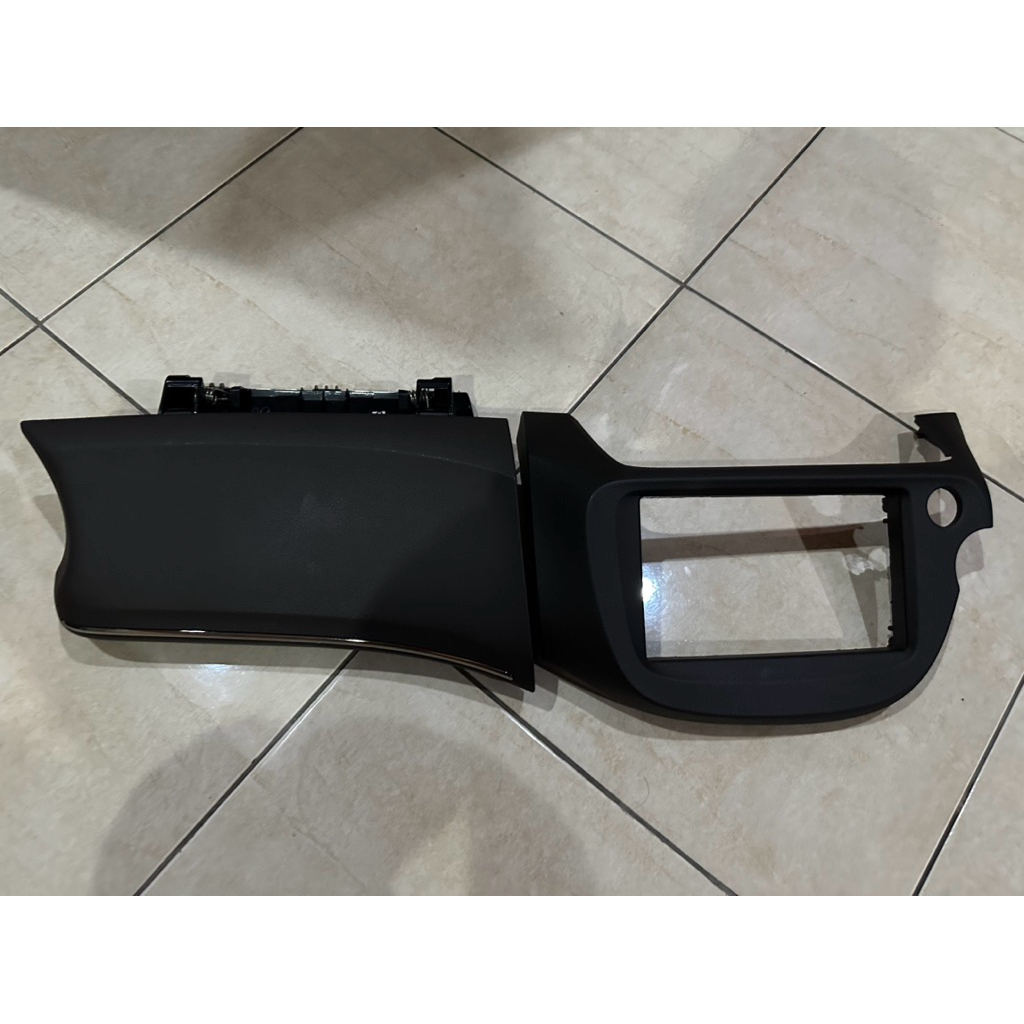Jual Frame head unit dan Glove box Original Texture Kulit Jeruk Honda ...