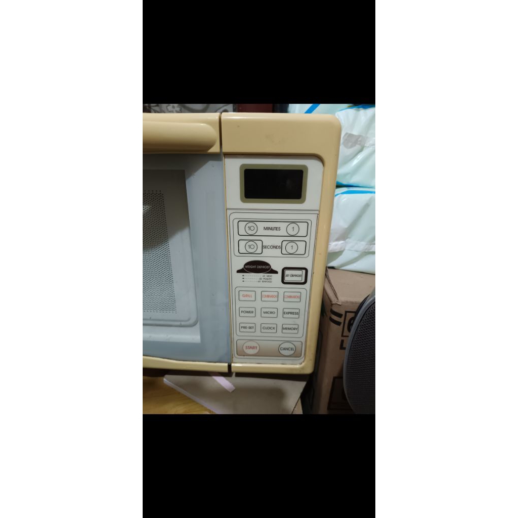 Jual jual microwave oven merek Kris asli output 900w.kondisi msh bagus ...