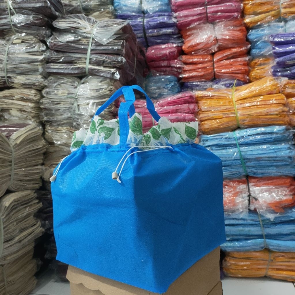 Jual Tas Hajatan serut motif Harga paket 5lusin isi 60pcs uk.20x20cm ...
