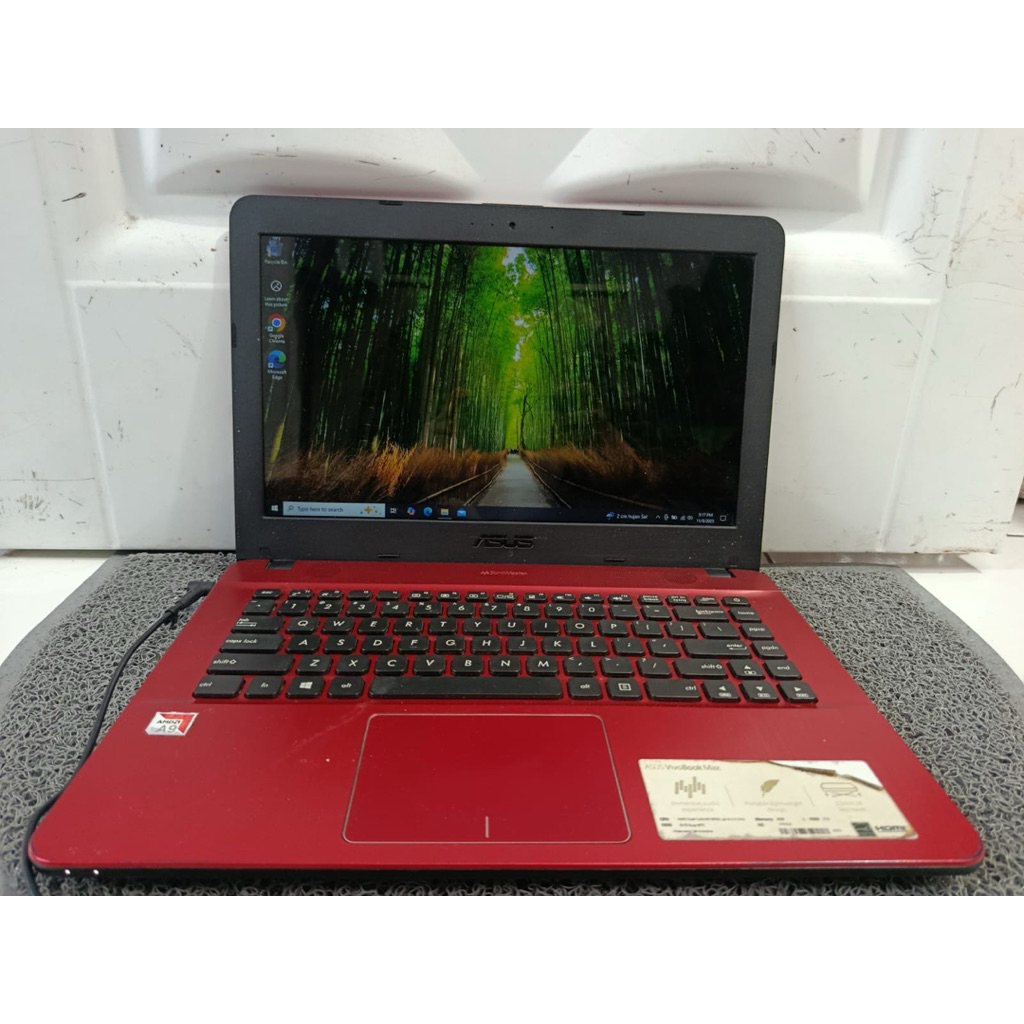Jual laptop asus x441b merah amd a9 gen9 ram 4gb 1Tb penyimpanan amd ...