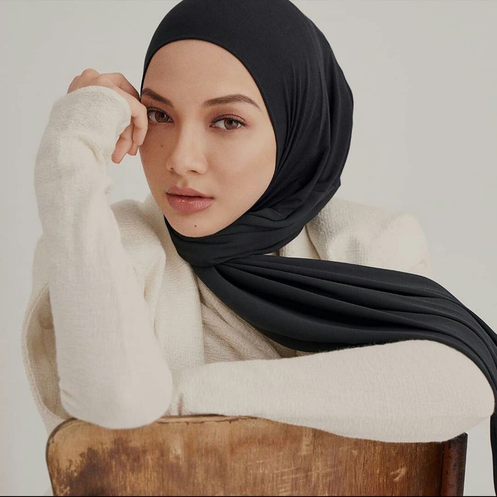 Jual Nishima Hijab Pashmina Jersey Premium size 185 X 75 Motif polos ...