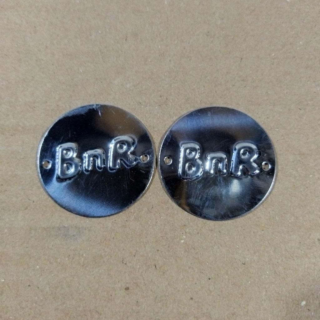 Jual LOGO BNR SILVER /CROM BULAT harga untuk 1 pcs berikut baut ...