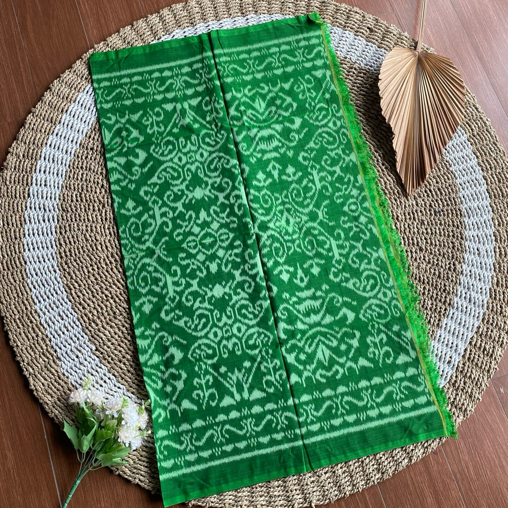 Jual KAIN TENUN ENDEK KHAS BALI MOTIF PATRA HIJAU GRINGSING DIMENSI ...