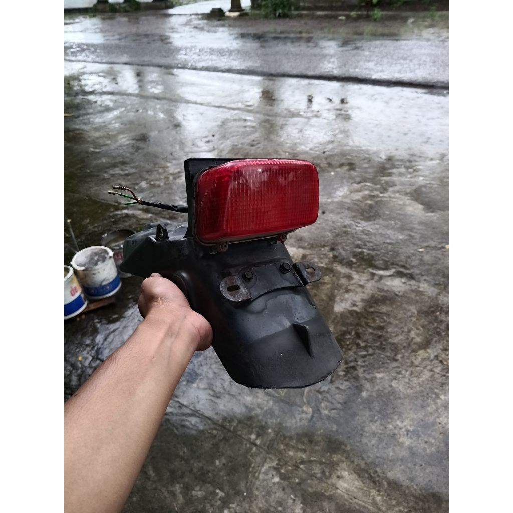 Jual Slebor belakang megapro primus/megapro hiu potongan w9 ( bahan ...
