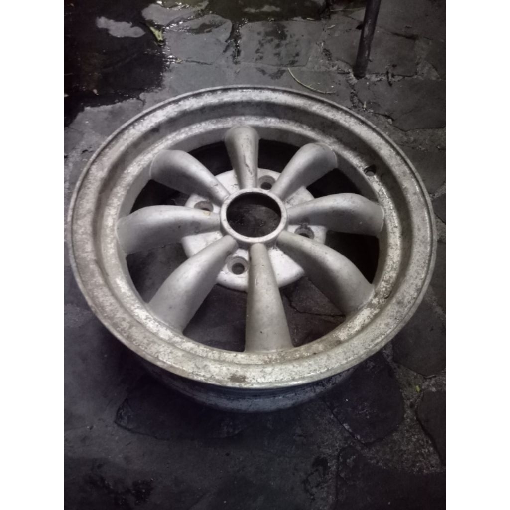 Jual Velg serep (1pcs) EMPI 8-Spoke original VW Volkswagen Beetle 4x130 ...