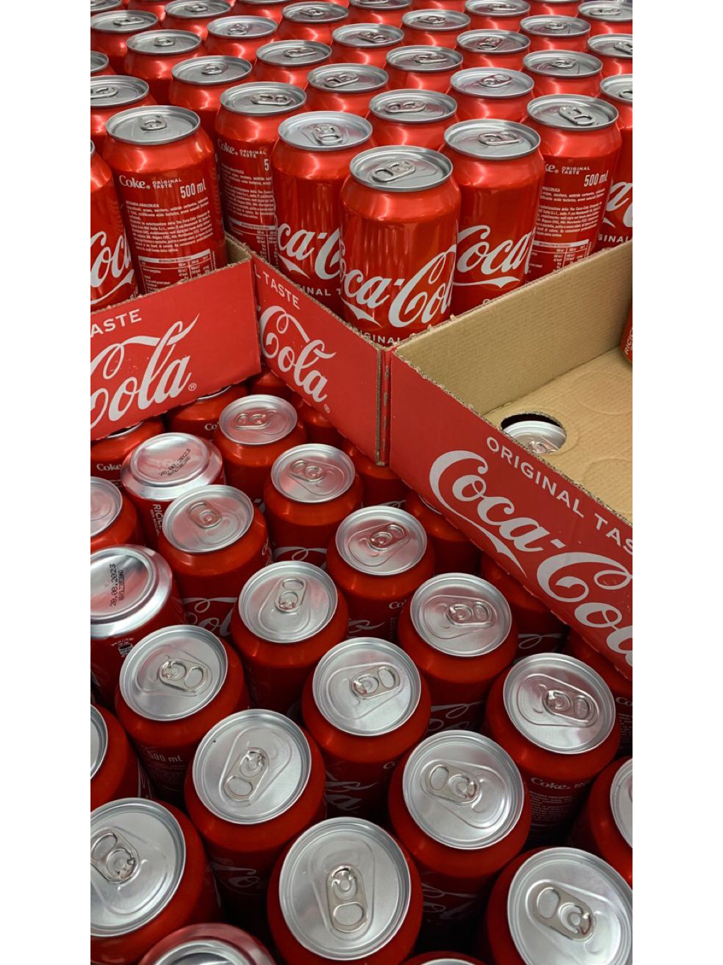 Jual Coca Cola Original Kaleng 250ml 1Krat Isi 24pcs | Shopee Indonesia