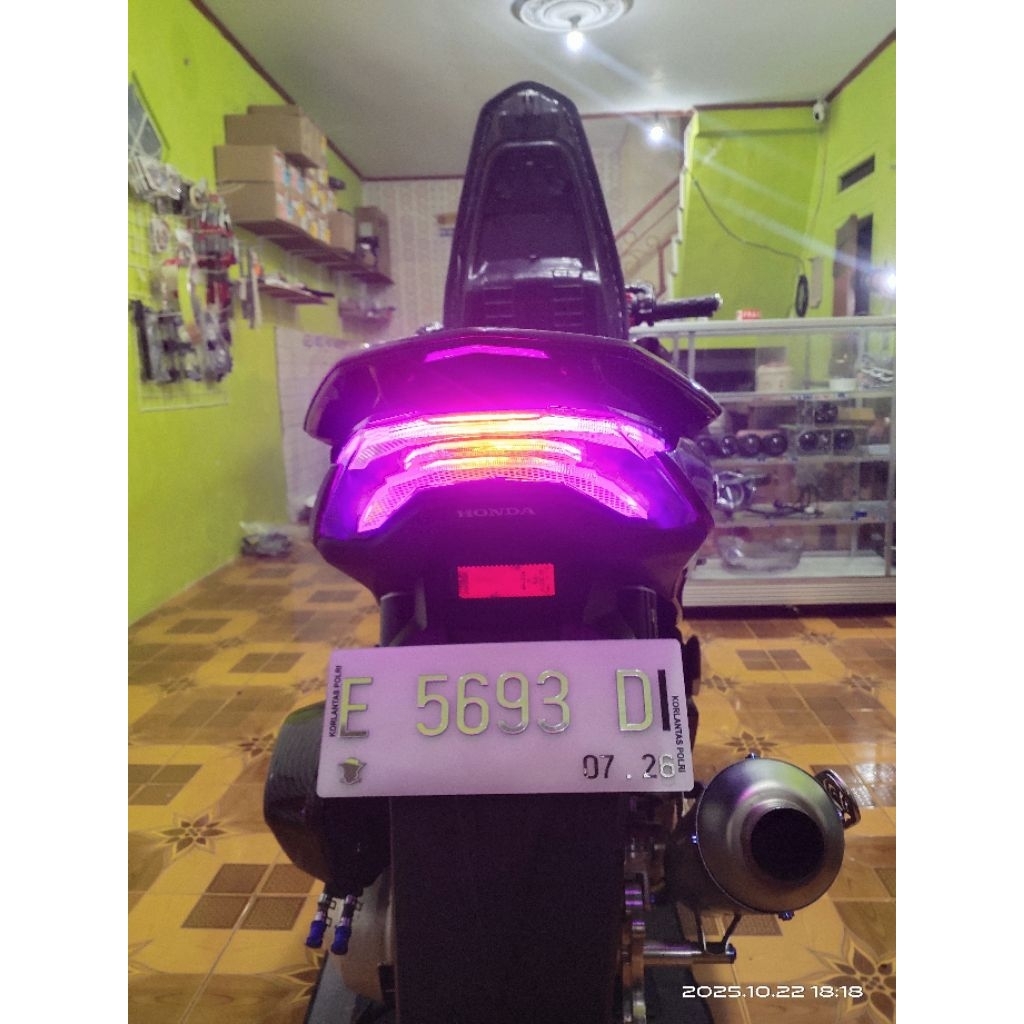 Jual Stoplamp slime frame pcx160 2021-2024 rgb pnp tinggal colok tebal ...