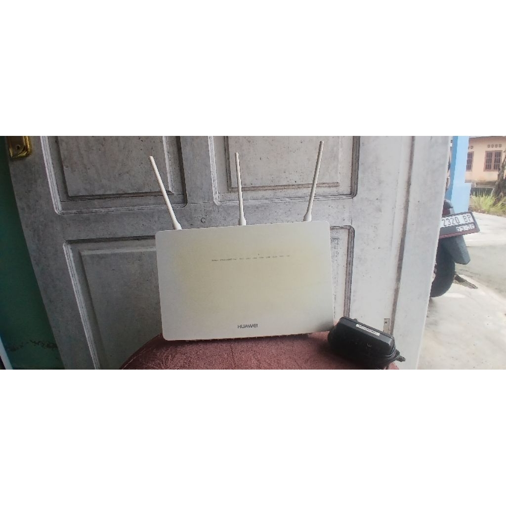 Jual Router Huawei HG8245U+Adaptor Huawei 12V 1,5A | Shopee Indonesia