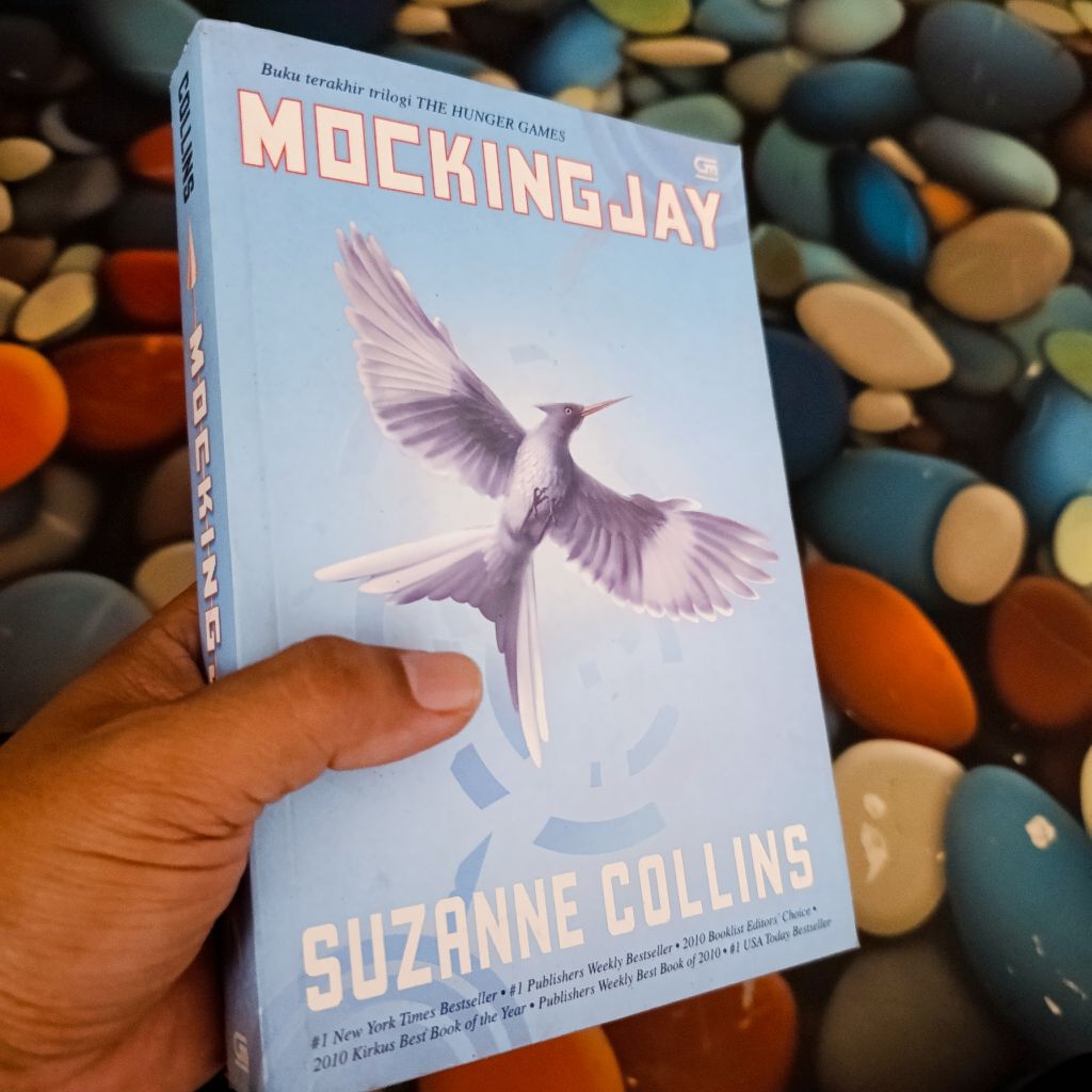 Jual novel Mockingjay - Suzanne collins original bekas | Shopee Indonesia