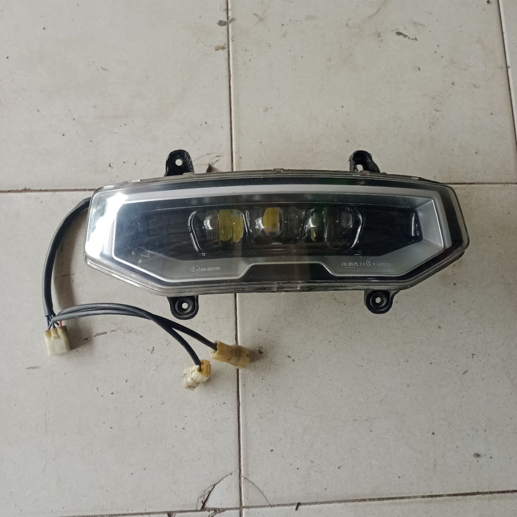 Jual lampu depan motor scooter LED | Shopee Indonesia
