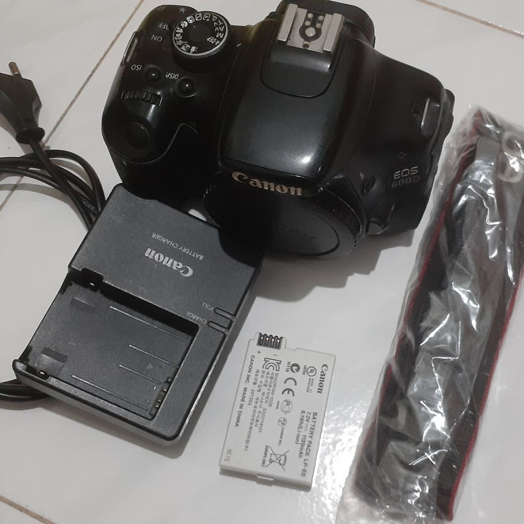 Jual Canon Eos 600D body only - READ! | Shopee Indonesia