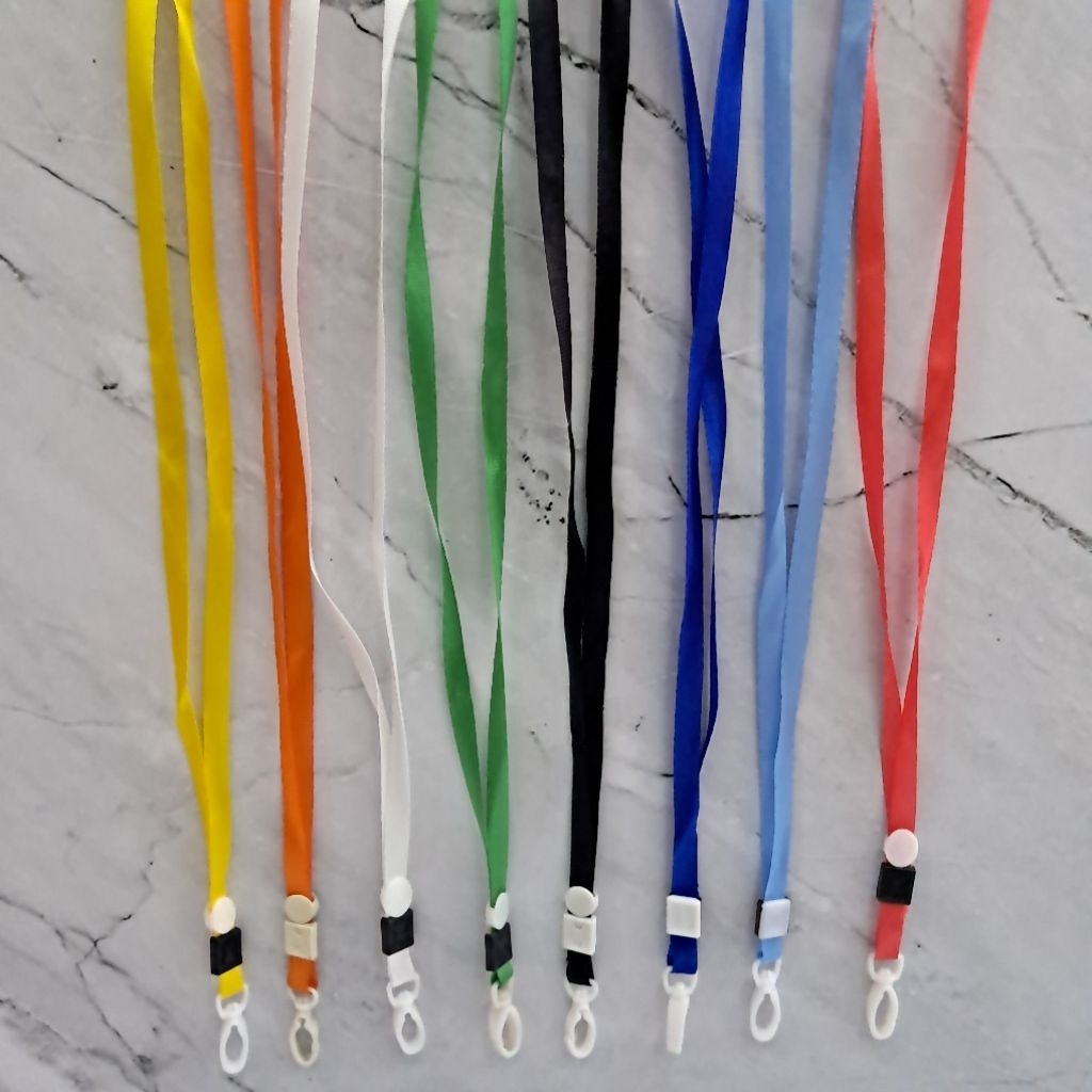 Jual Tali gantungan id card plastik / tali id card lanyard | Shopee ...