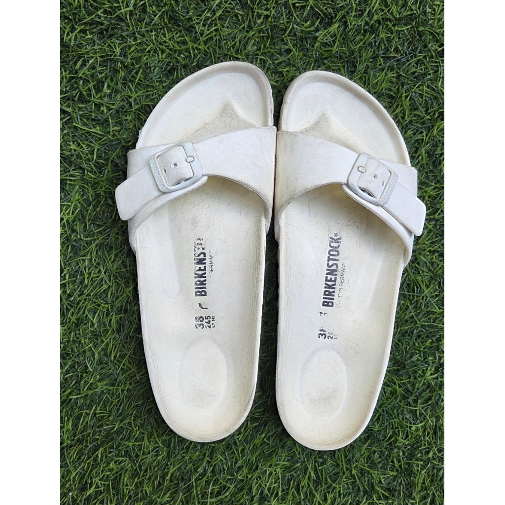 Jual preloved. sandal briken | Shopee Indonesia