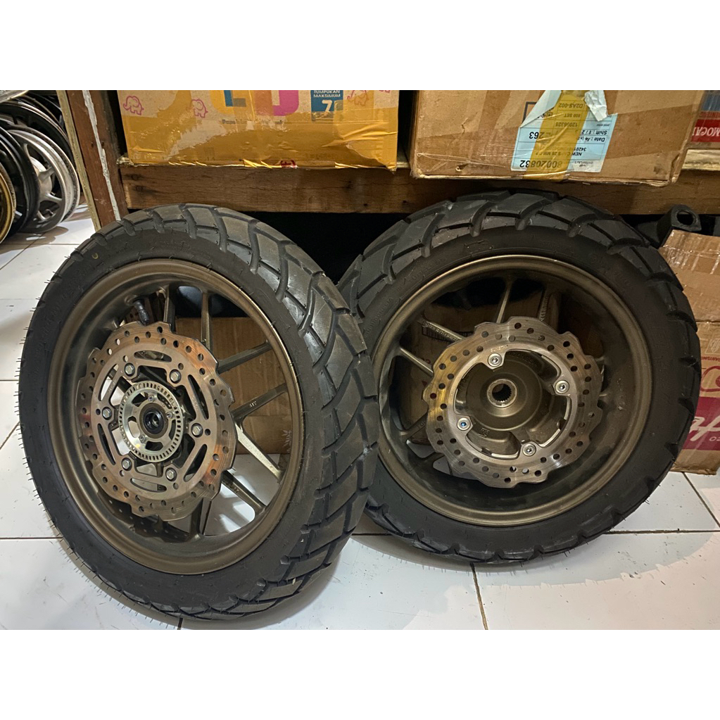Jual velg adv 160 original set depan belakang type abs | Shopee Indonesia