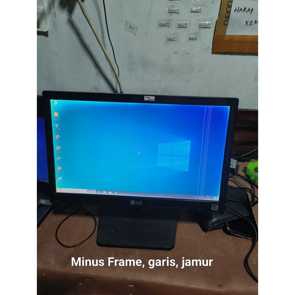 Jual LED Monitor 16" Wide Merk LG Bekas Minus | Shopee Indonesia